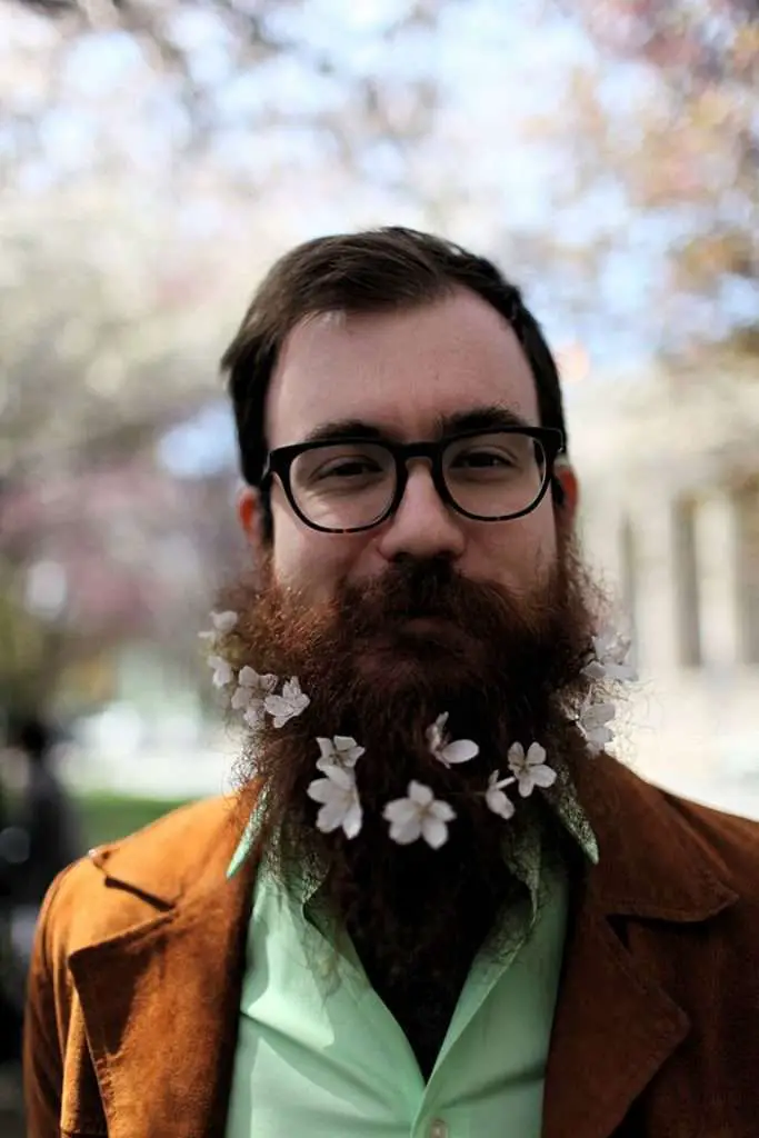 Flower Beard Trend Make Men Crazy - ShutterBulky