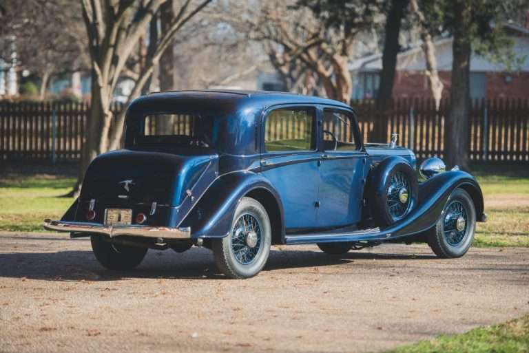 Top Vintage Cars of All Time-20 Best Classic Cars To Drive - ShutterBulky