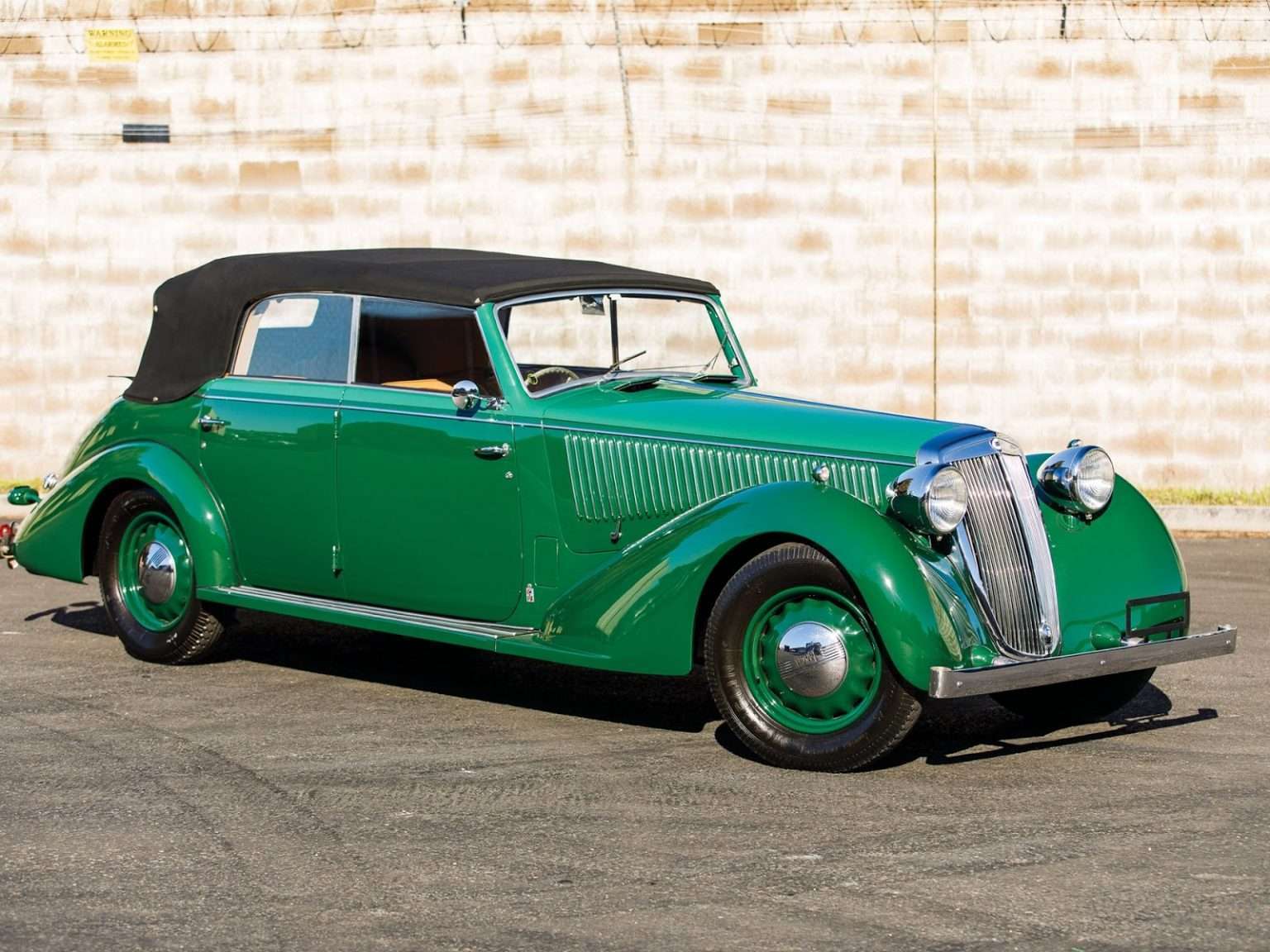 Top Vintage Cars of All Time-20 Best Classic Cars To Drive - Shutterbulky