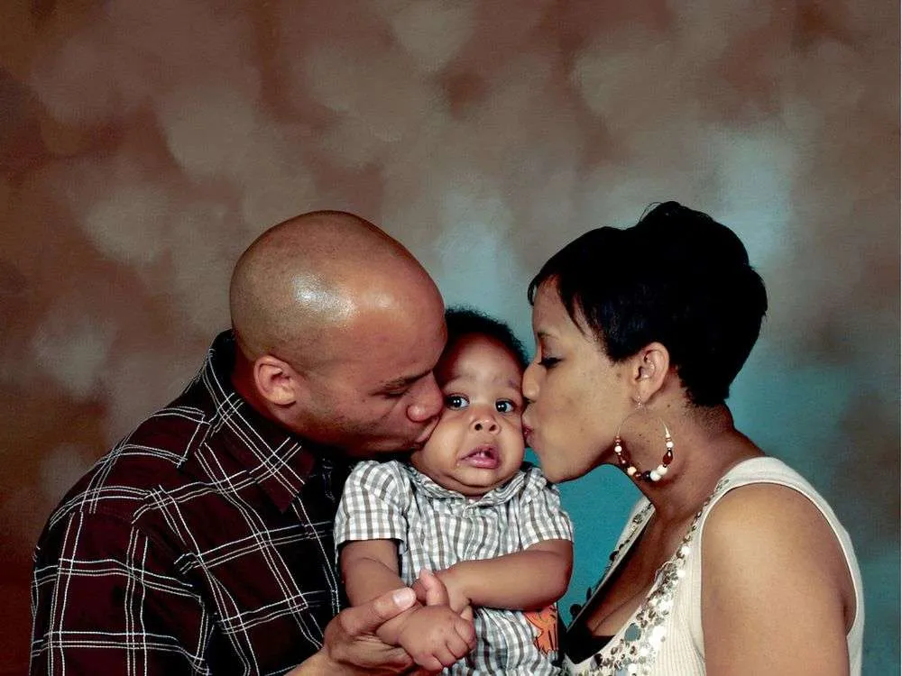 Funny Kids Ruined Family Portraits – ShutterBulky