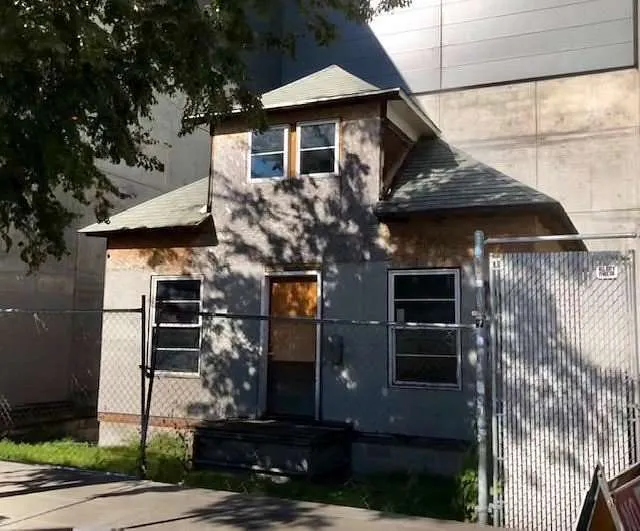 84 Year Old Edith Macefield Refused Million Dollar Offer For Save Her ...