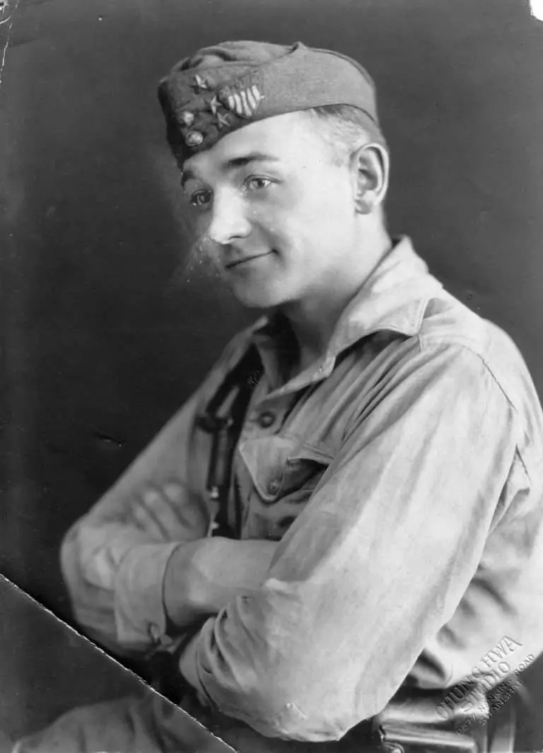 Aloha Wanderwell, first woman to drive around the world with Model T ...