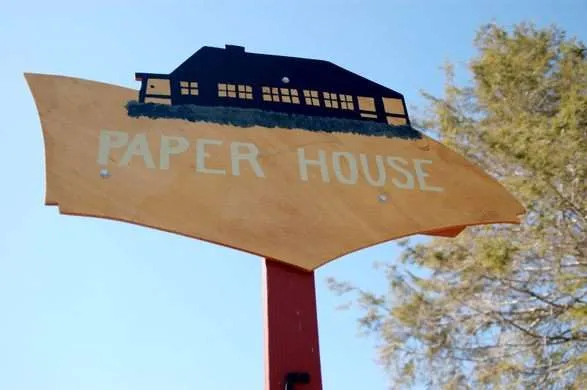 The Remarkable Newspaper House: A Century-Long Experiment in ...